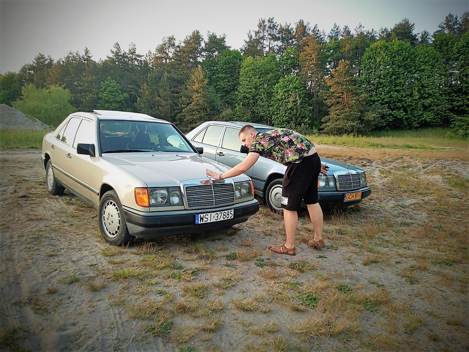 Radio Weekend FM, W124 - jeden z najpopularniejszych youngtimerów w Polsce